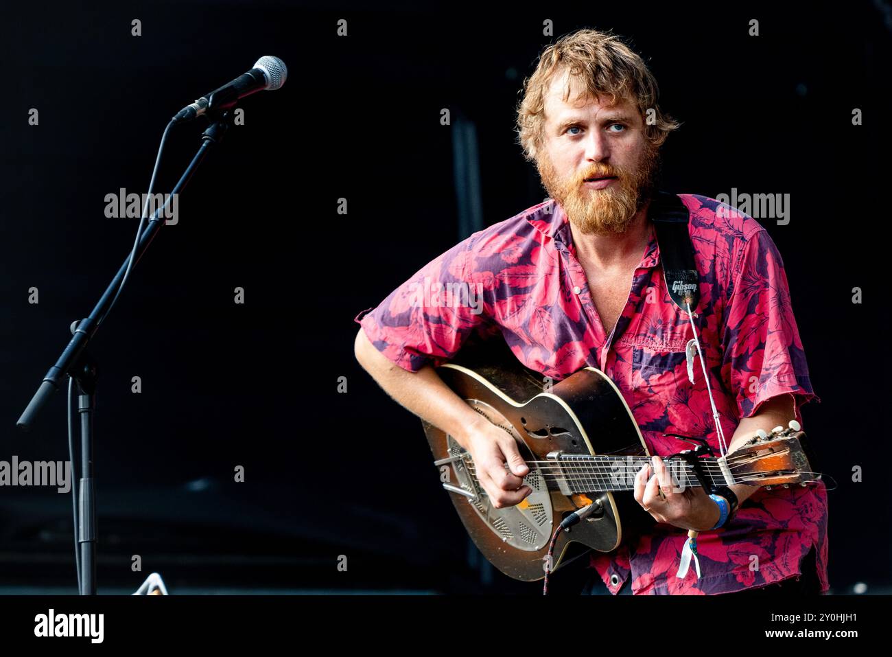 JOHNNY FLYNN, CONCERT, 2024: Actor and singer Johnny Flynn playing a ...