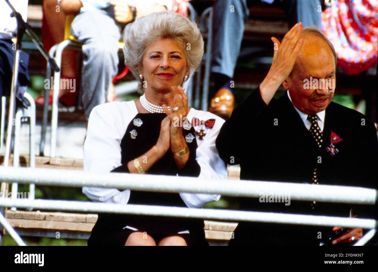 Il principe alberto di monaco e sua moglie hi-res stock photography and ...