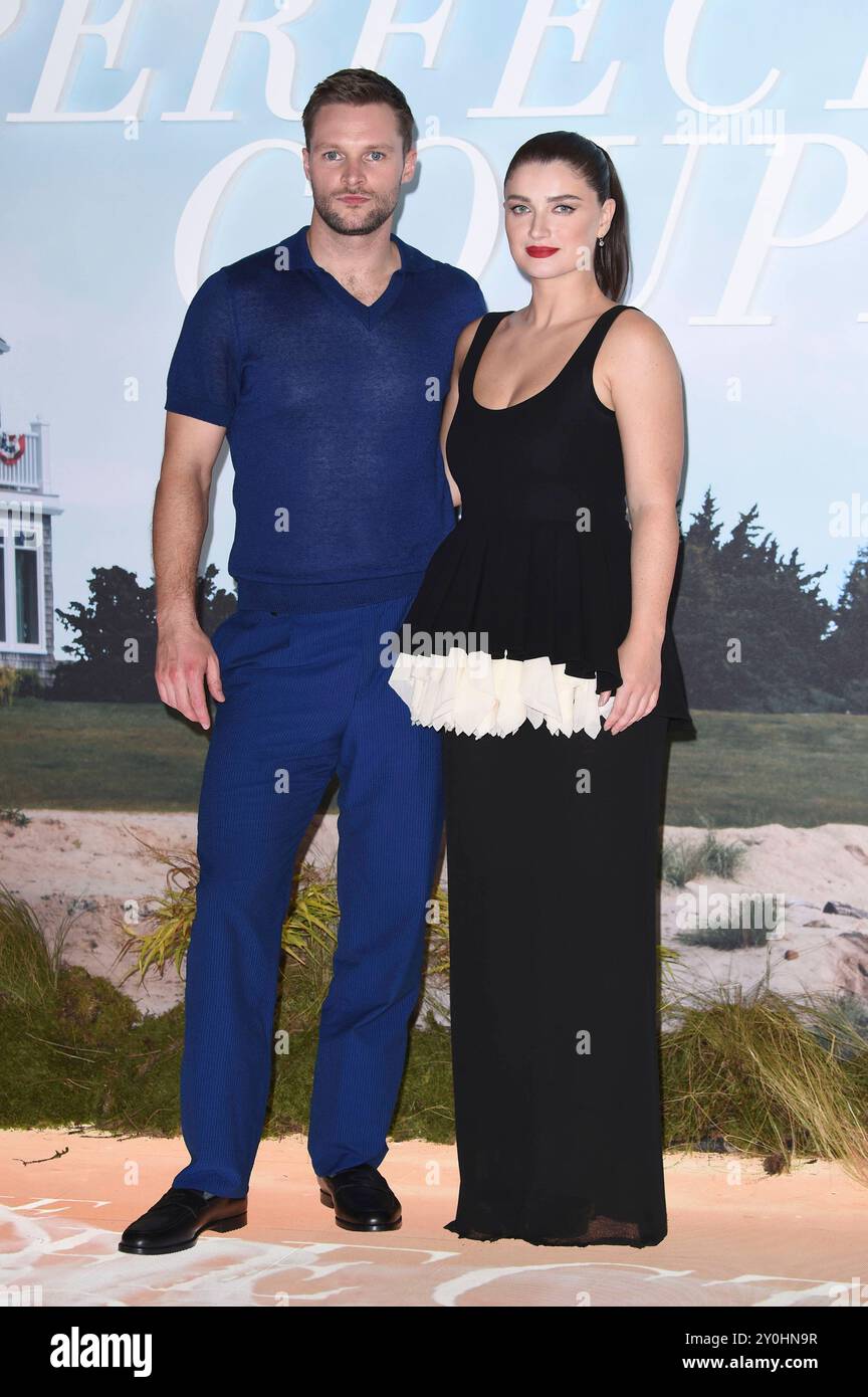 Jack Reynor und Eve Hewson bei der Premiere der Netflix Mini-Serie The ...