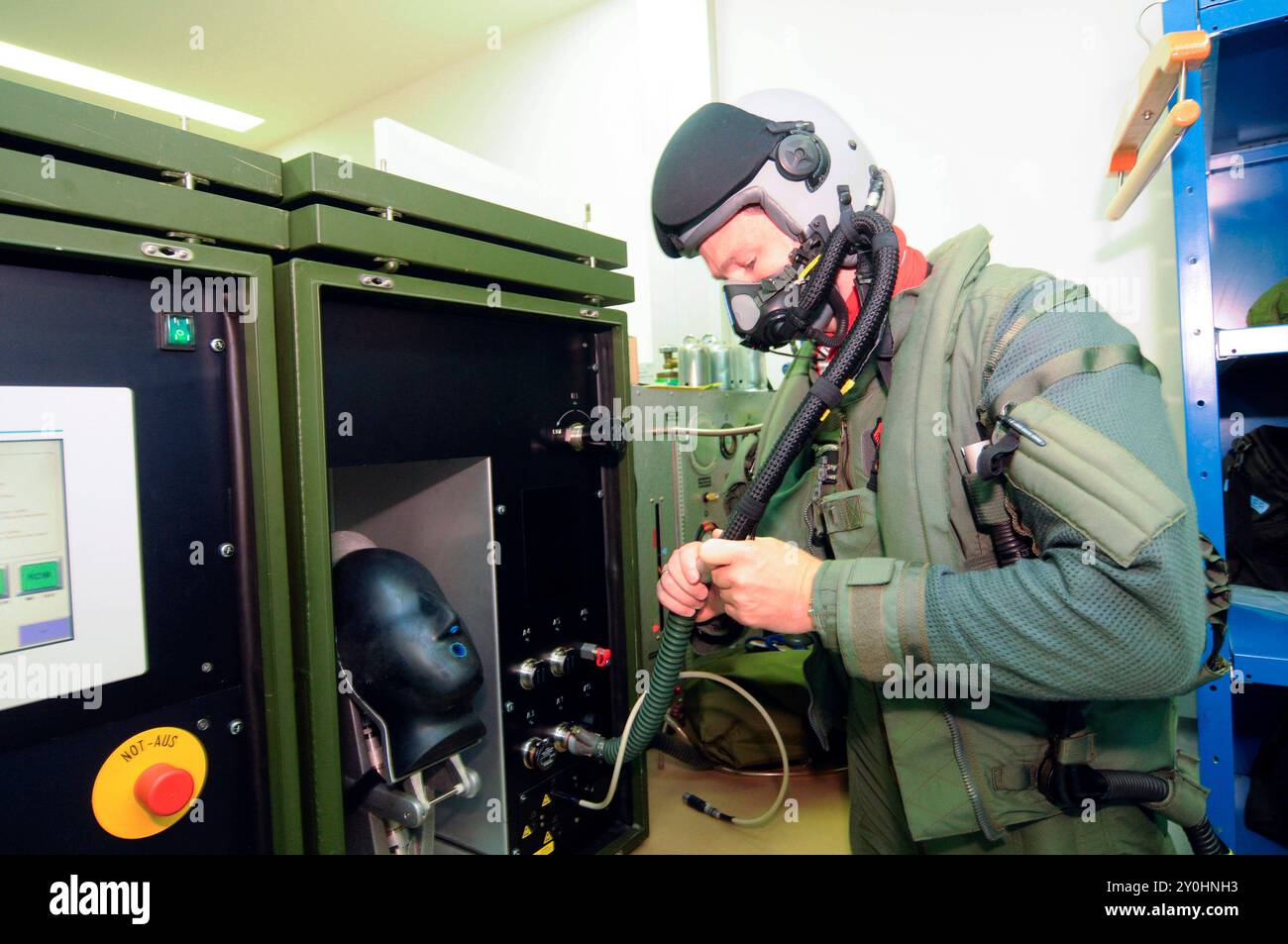 Der luftwaffe kraft hi-res stock photography and images - Alamy