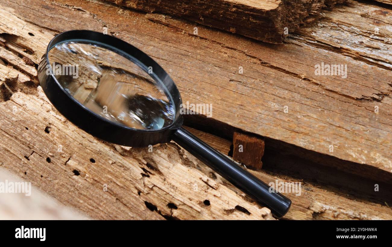 Broken magnifying glass Stock Photo - Alamy