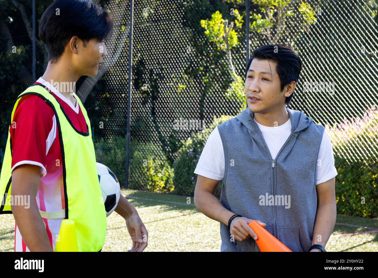 Player sports talking teenage hi-res stock photography and images - Alamy