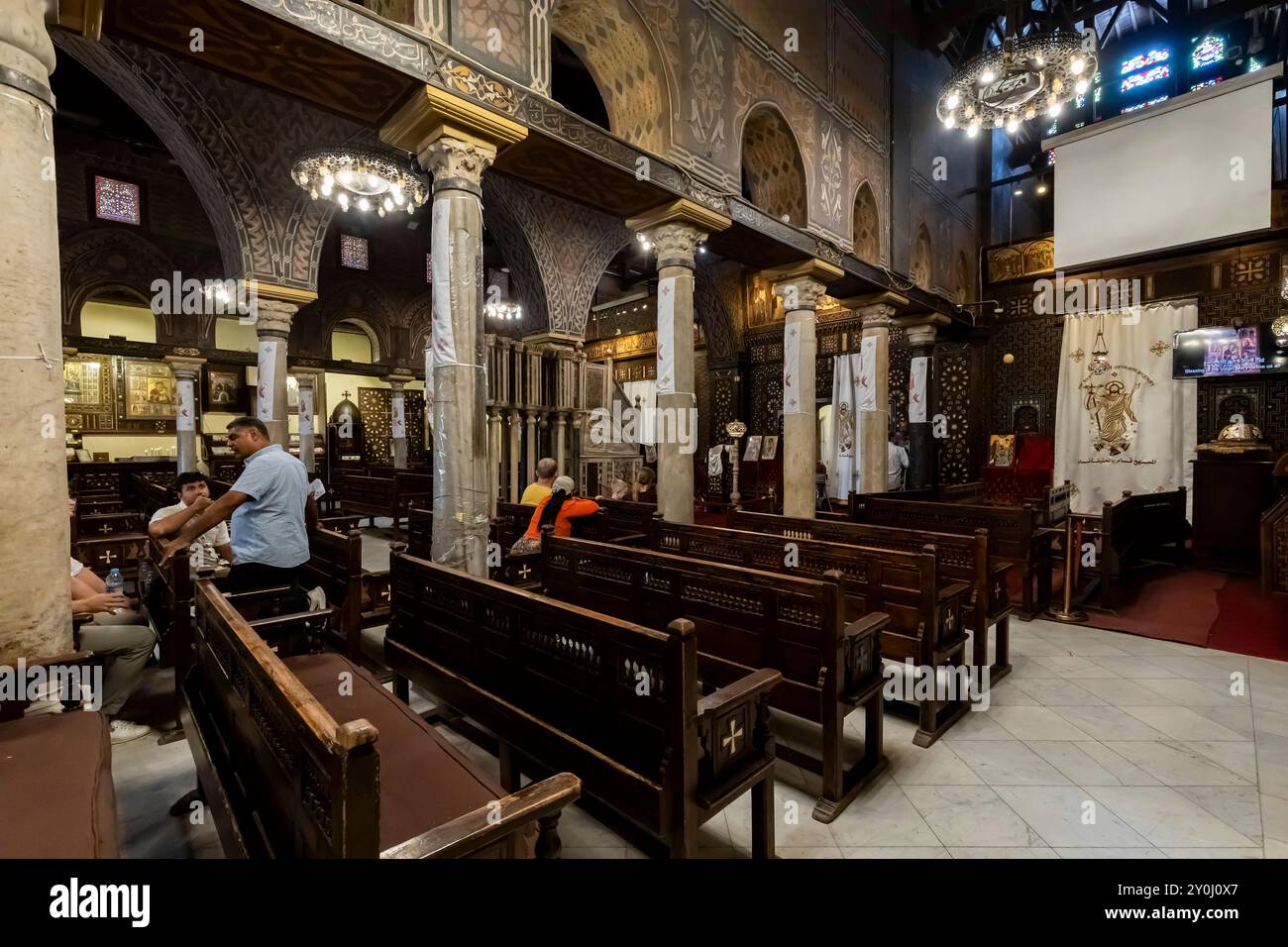 Hanging church, Coptic orthodox church of Saint virgin Mary, interior ...