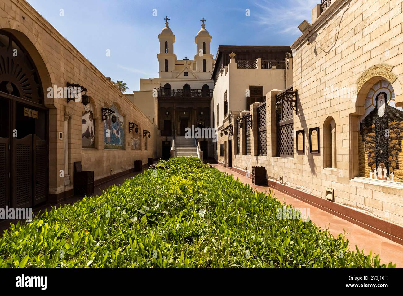 Hanging church, Coptic orthodox church of Saint virgin Mary, coptic ...