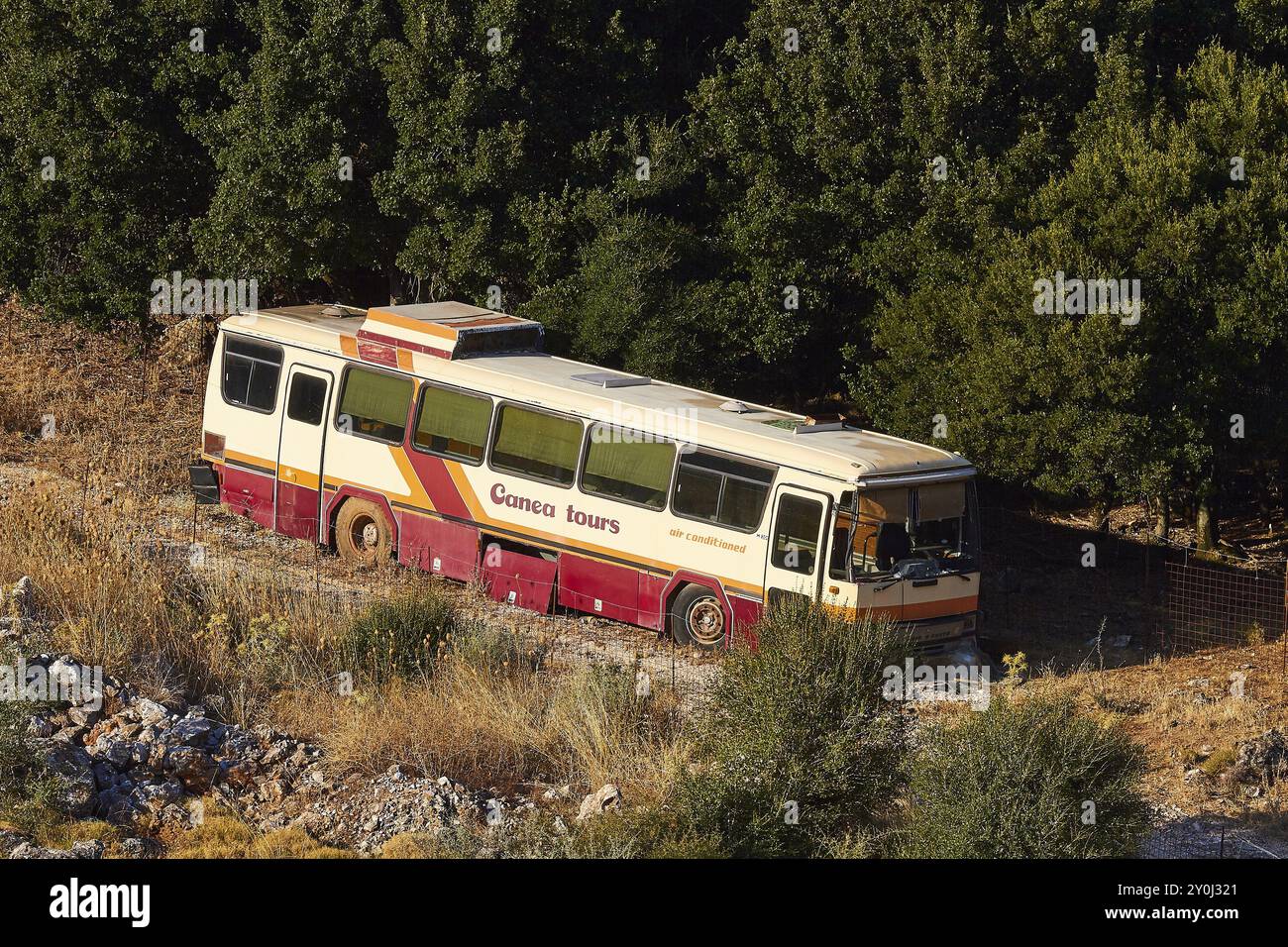 Buses in greece hi-res stock photography and images - Alamy
