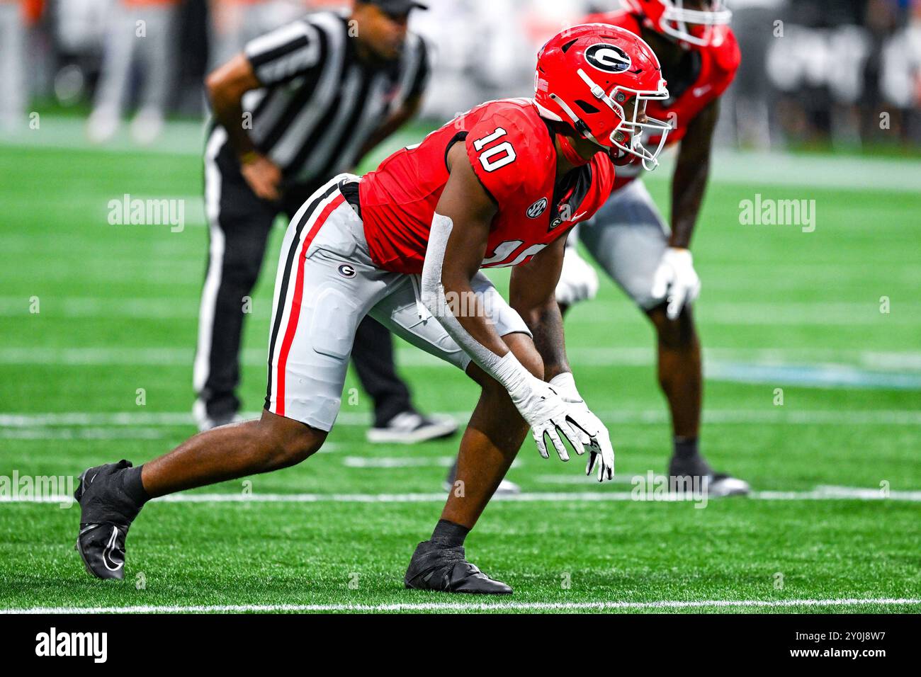 ATLANTA, GA – AUGUST 31: Georgia linebacker Damon Wilson II (10) gets ...