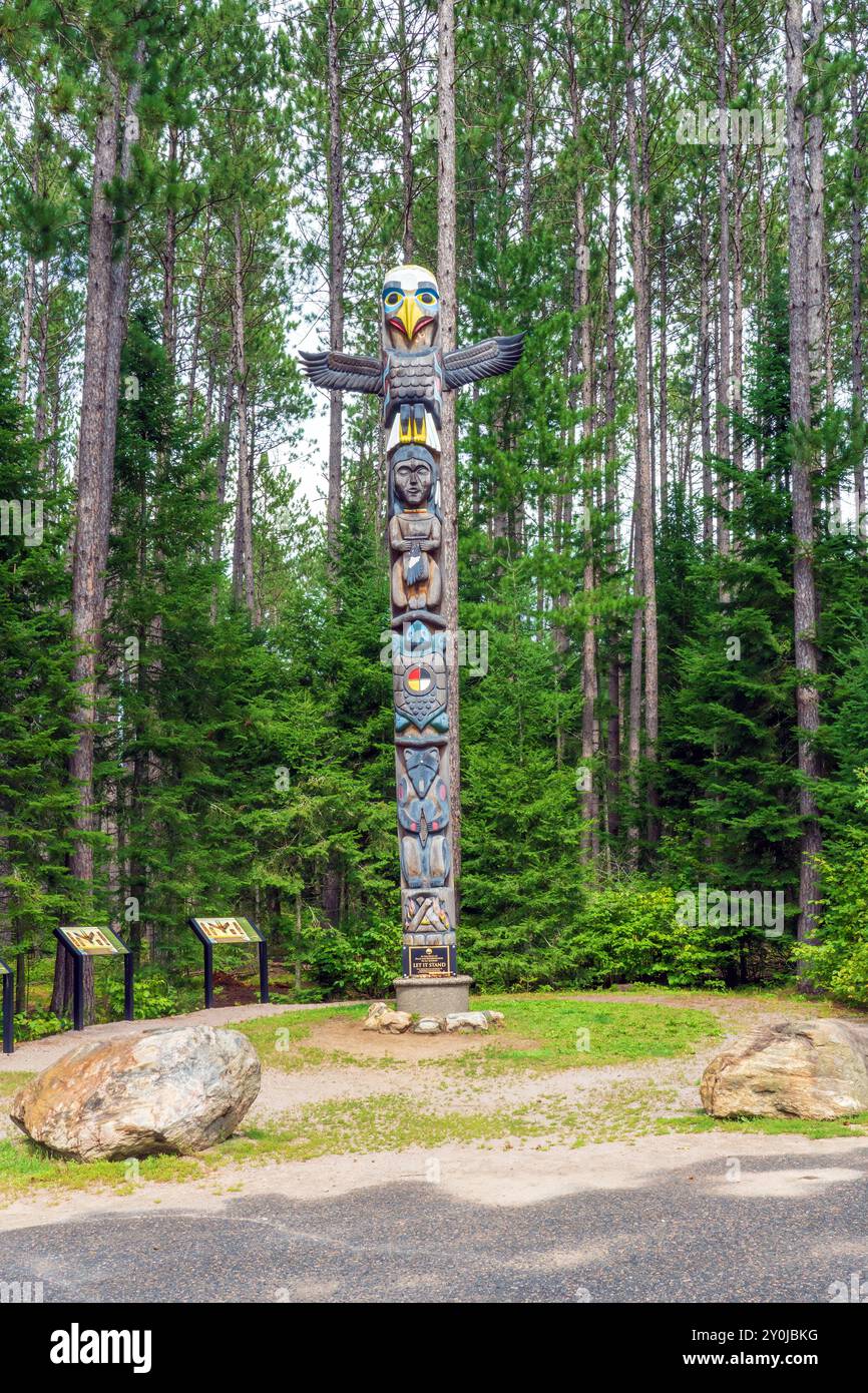 In October 2015, the Algonquins of Ontario raised a totem pole at ...