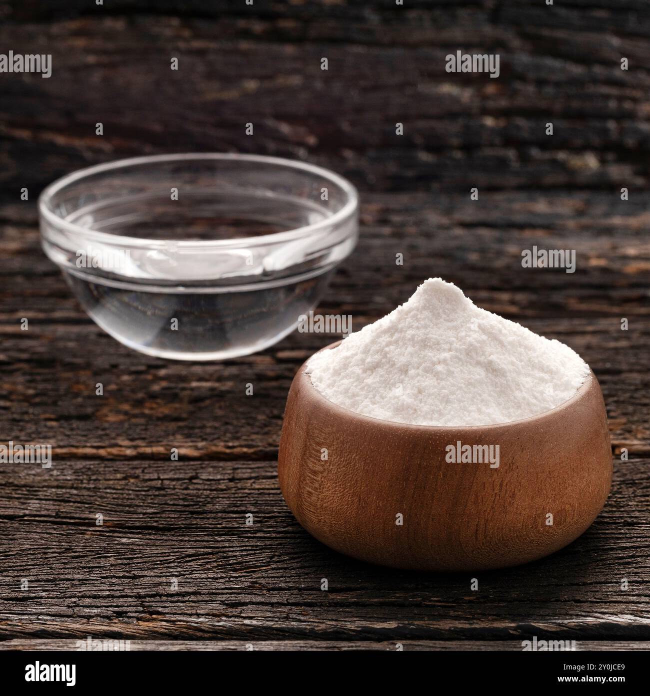 Baking soda and vinegar - Cleaning mixture Stock Photo - Alamy