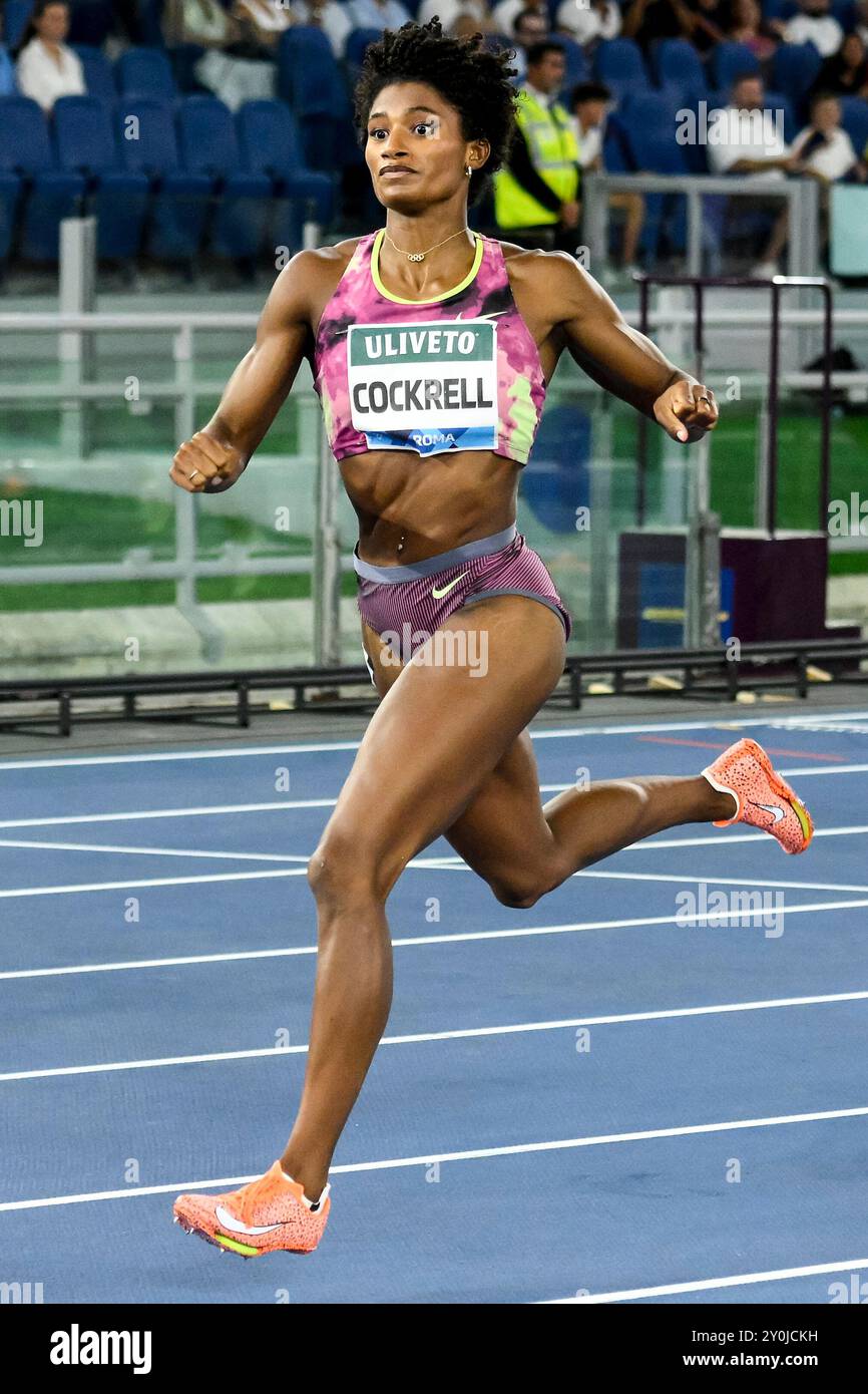 Anna Cockrell of United States of America competes in the women's 400m ...
