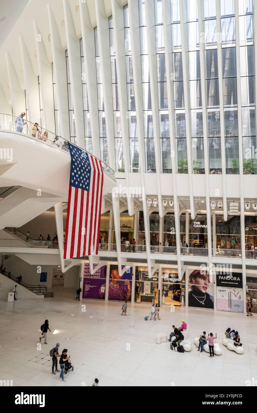 Interior of the World Trade Center Transportation Hub $4 billion Oculus ...