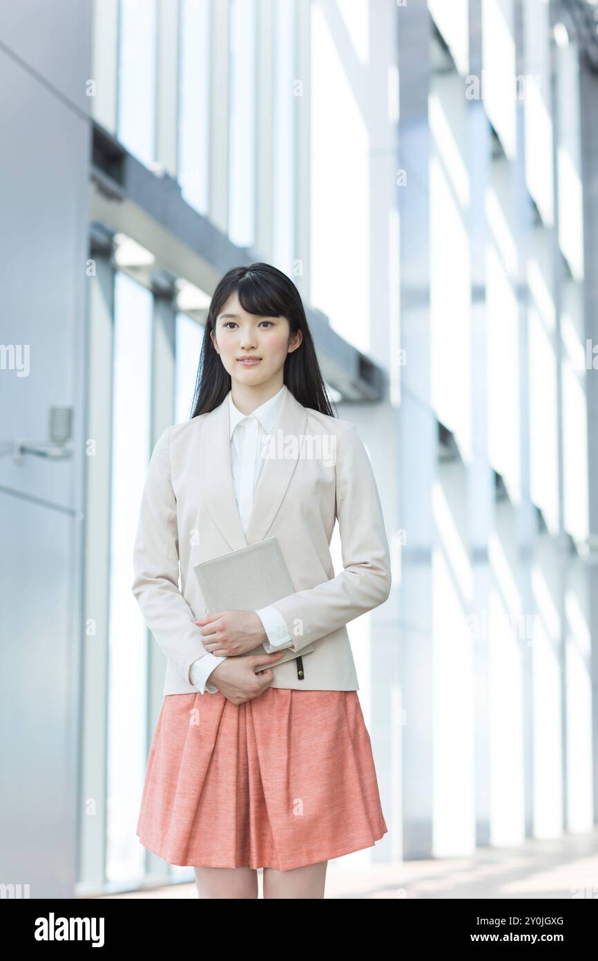 Young japanese businesswoman having hi-res stock photography and images ...