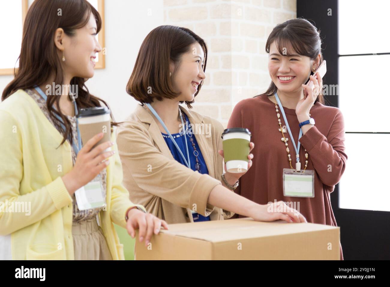 Team packing hi-res stock photography and images - Alamy