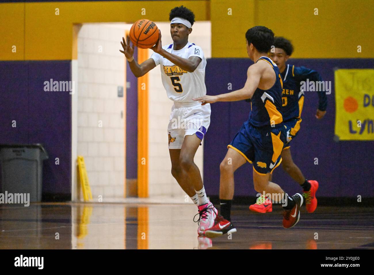 Lynwood Knights point guard Jason Crowe Jr (5) during a CIF Southern ...