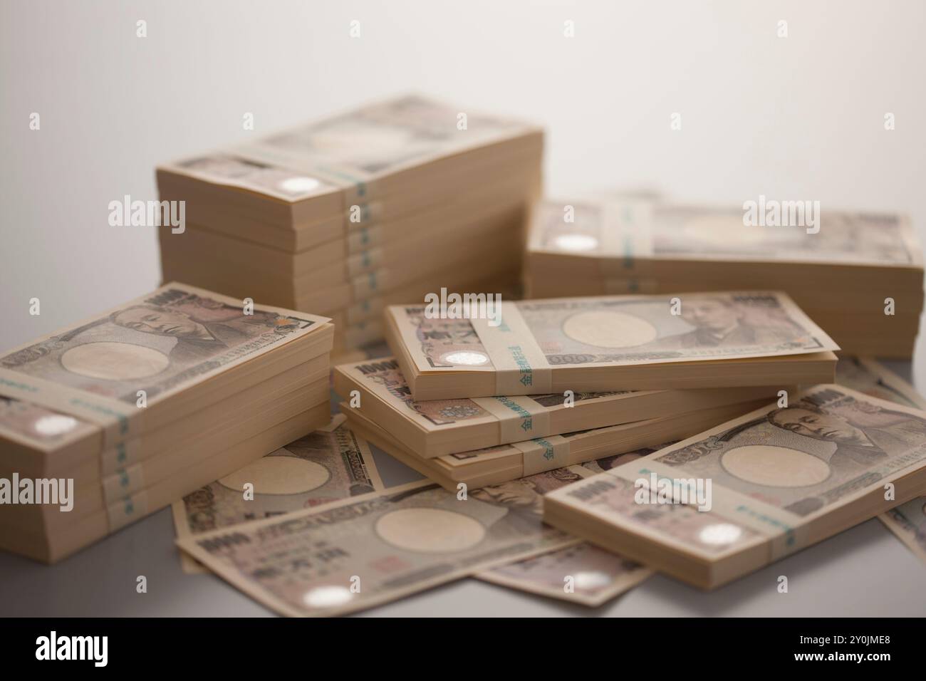 Thousand bundles hi-res stock photography and images - Alamy