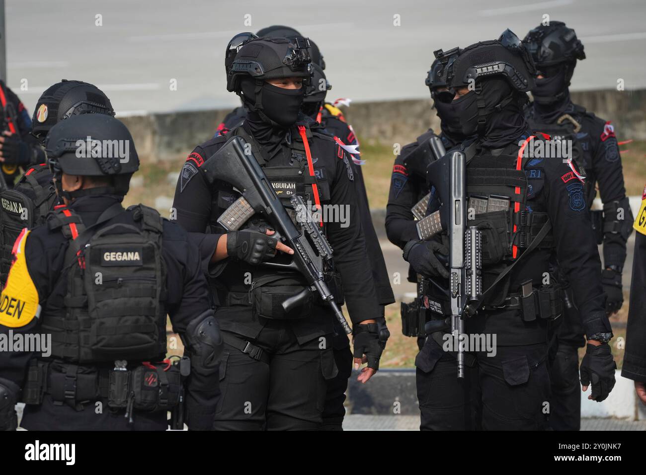 Indonesian security forces gather ahead of Pope Francis' arrival at ...