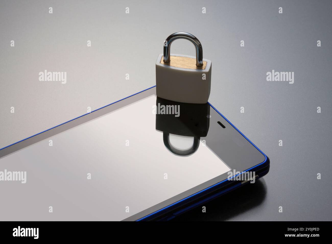 Key and smartphone Stock Photo - Alamy