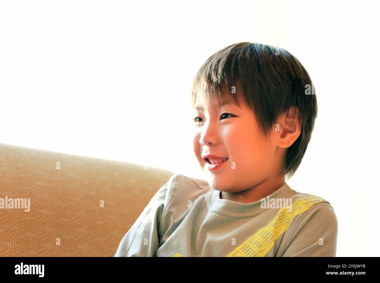 Smiling chinese boy hi-res stock photography and images - Alamy