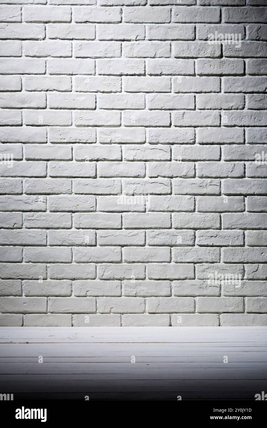 White wall hi-res stock photography and images - Alamy