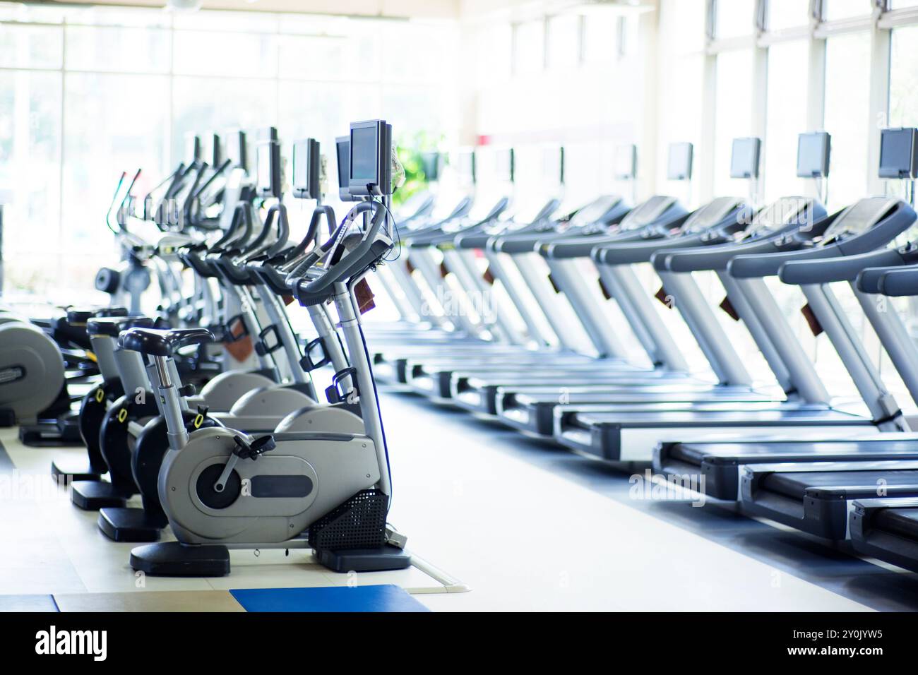 Aerobics room hi-res stock photography and images - Alamy