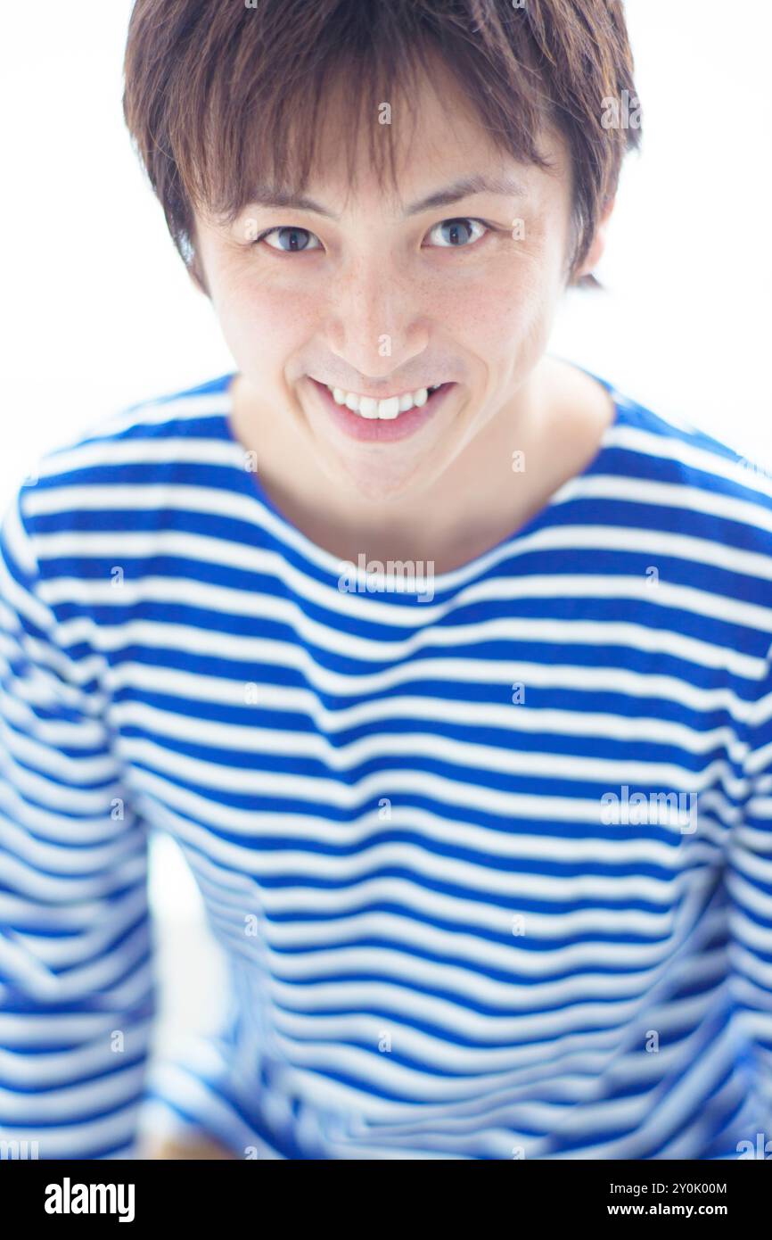 Smiling Japanese man Stock Photo - Alamy