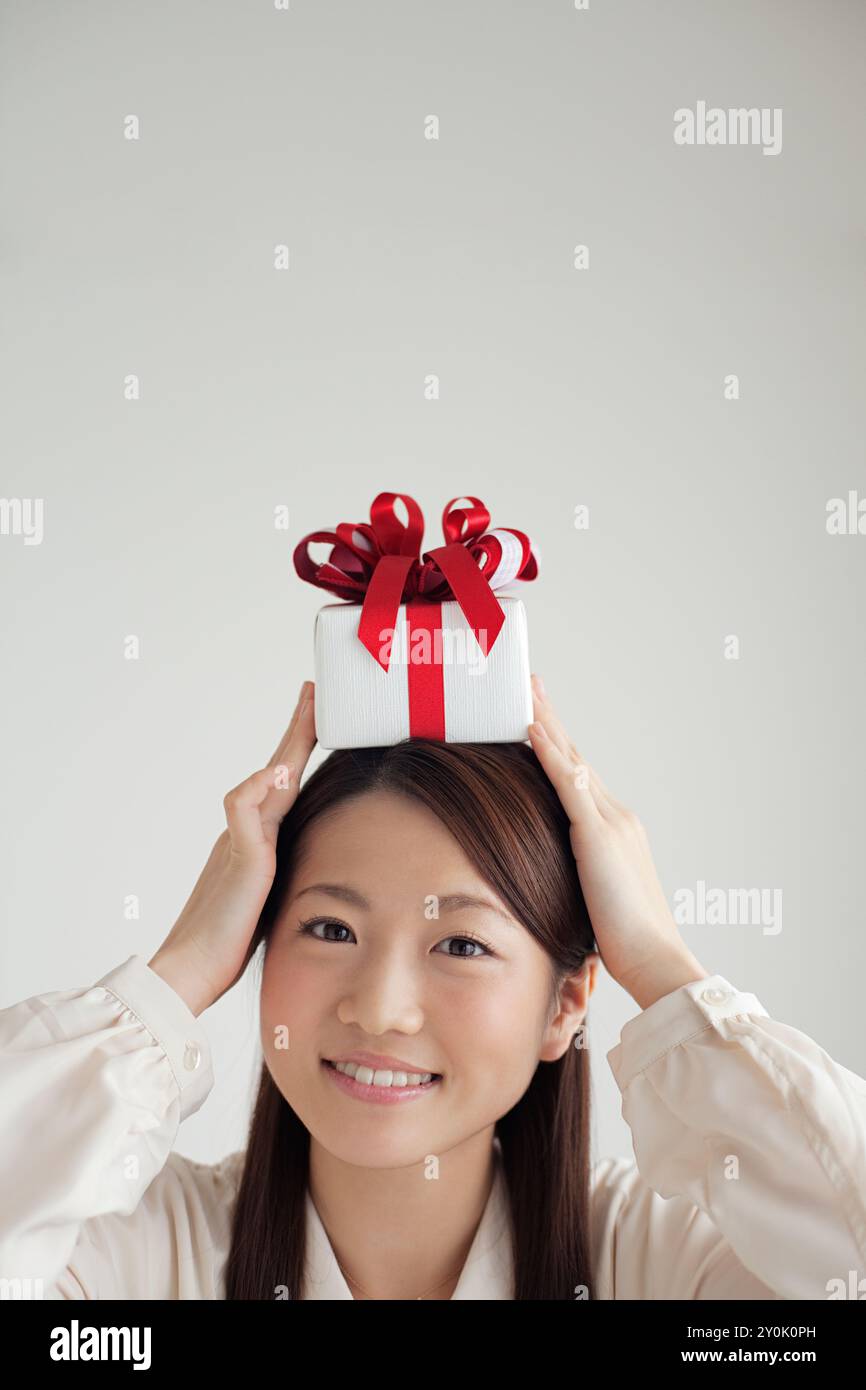 Woman box head hi-res stock photography and images - Alamy