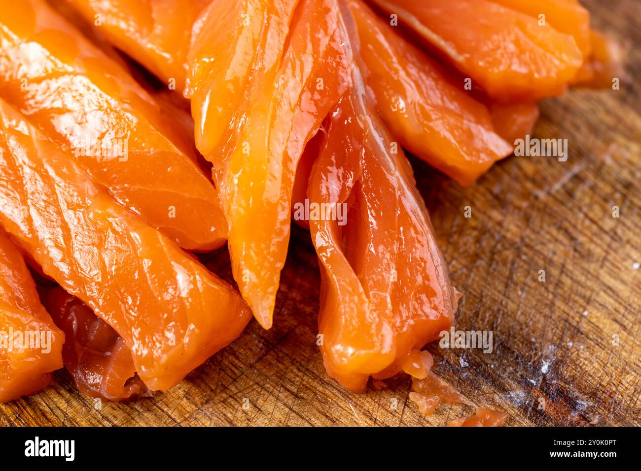 Sliced red trout meat with sea salt, medium-salted pickled red meat ...