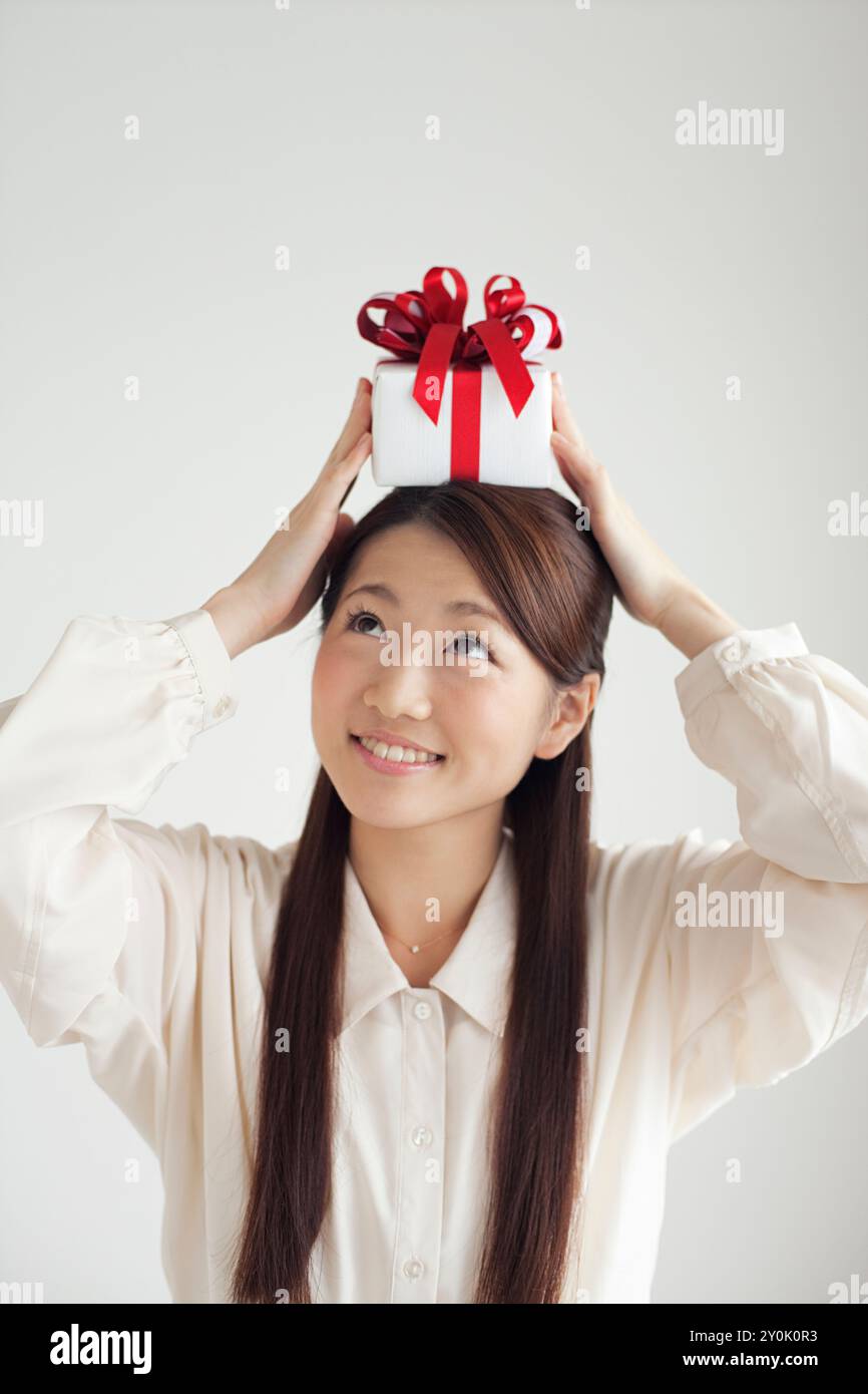 Woman box head hi-res stock photography and images - Alamy