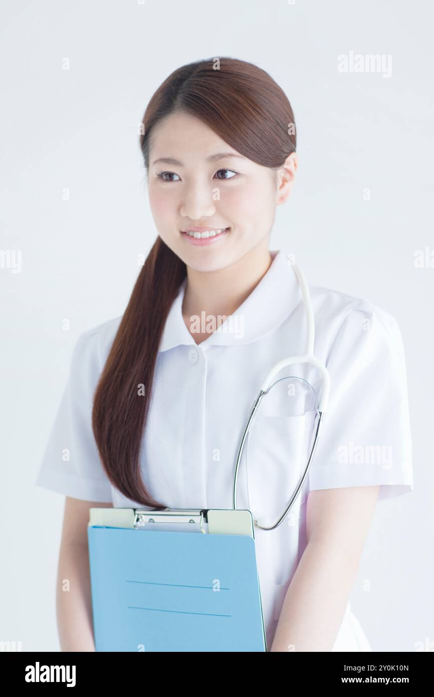 Young japanese nurse hi-res stock photography and images - Alamy