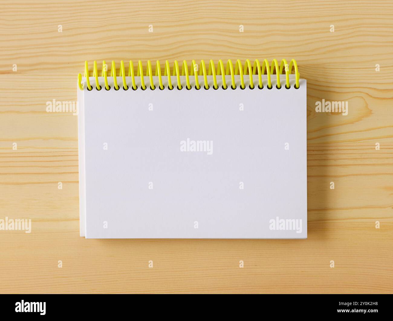 Notepad and desk Stock Photo - Alamy