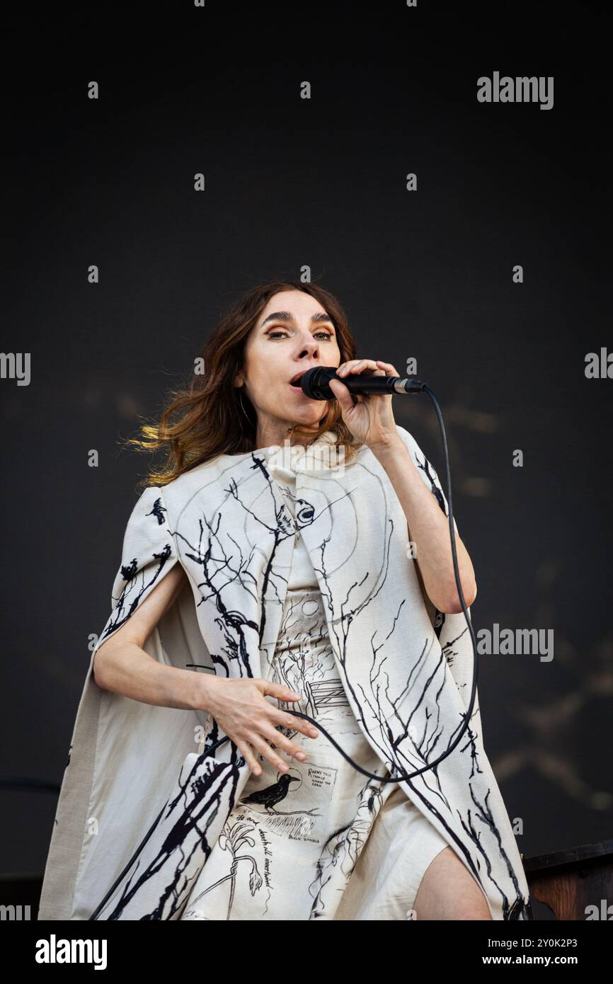 Paris, France. 25th Aug, 2024. Polly Jean Harvey, known as PJ Harvey ...