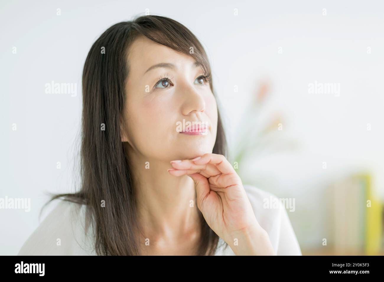Witch thinking hi-res stock photography and images - Alamy