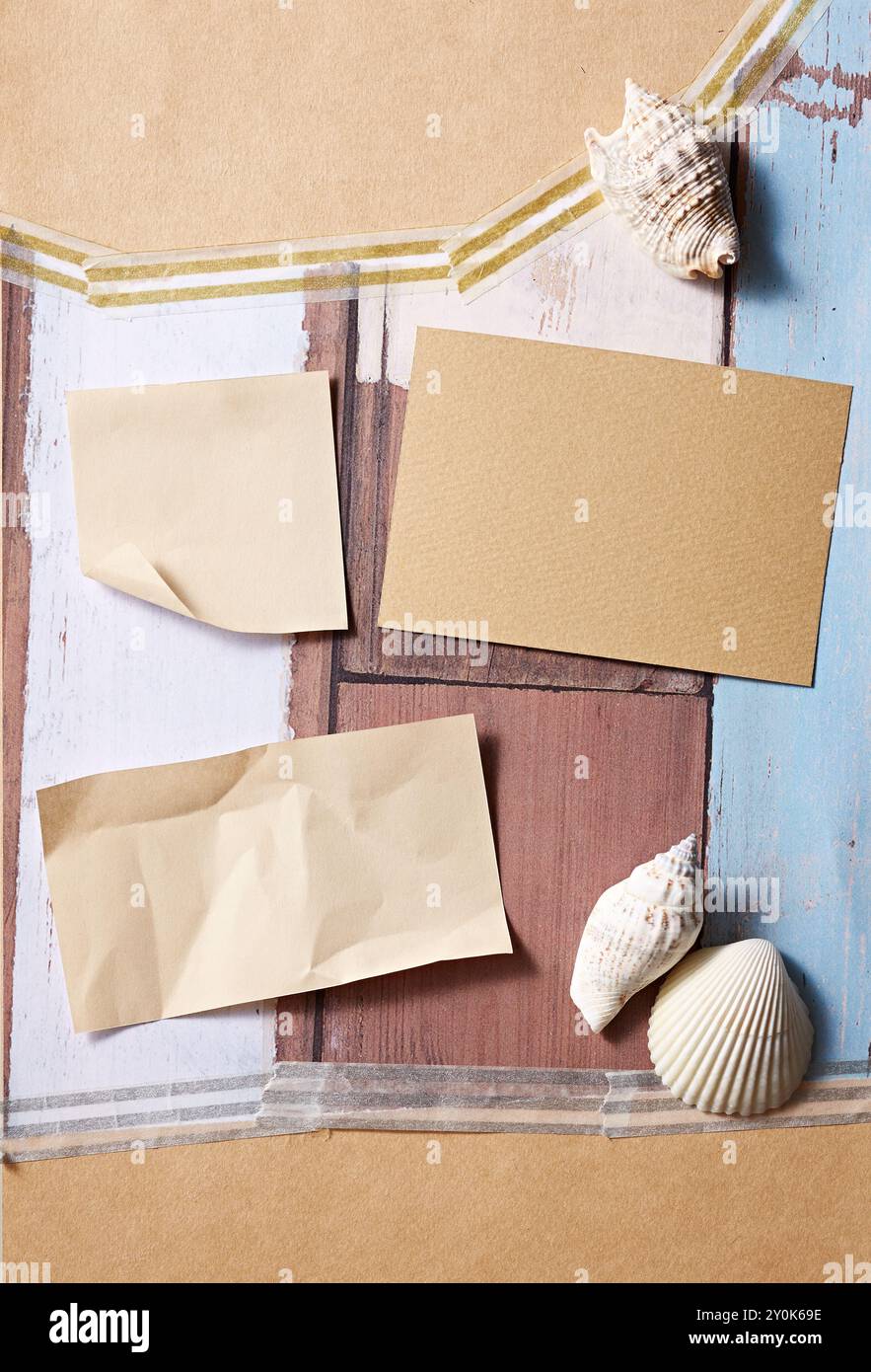 Memo slips hi-res stock photography and images - Alamy