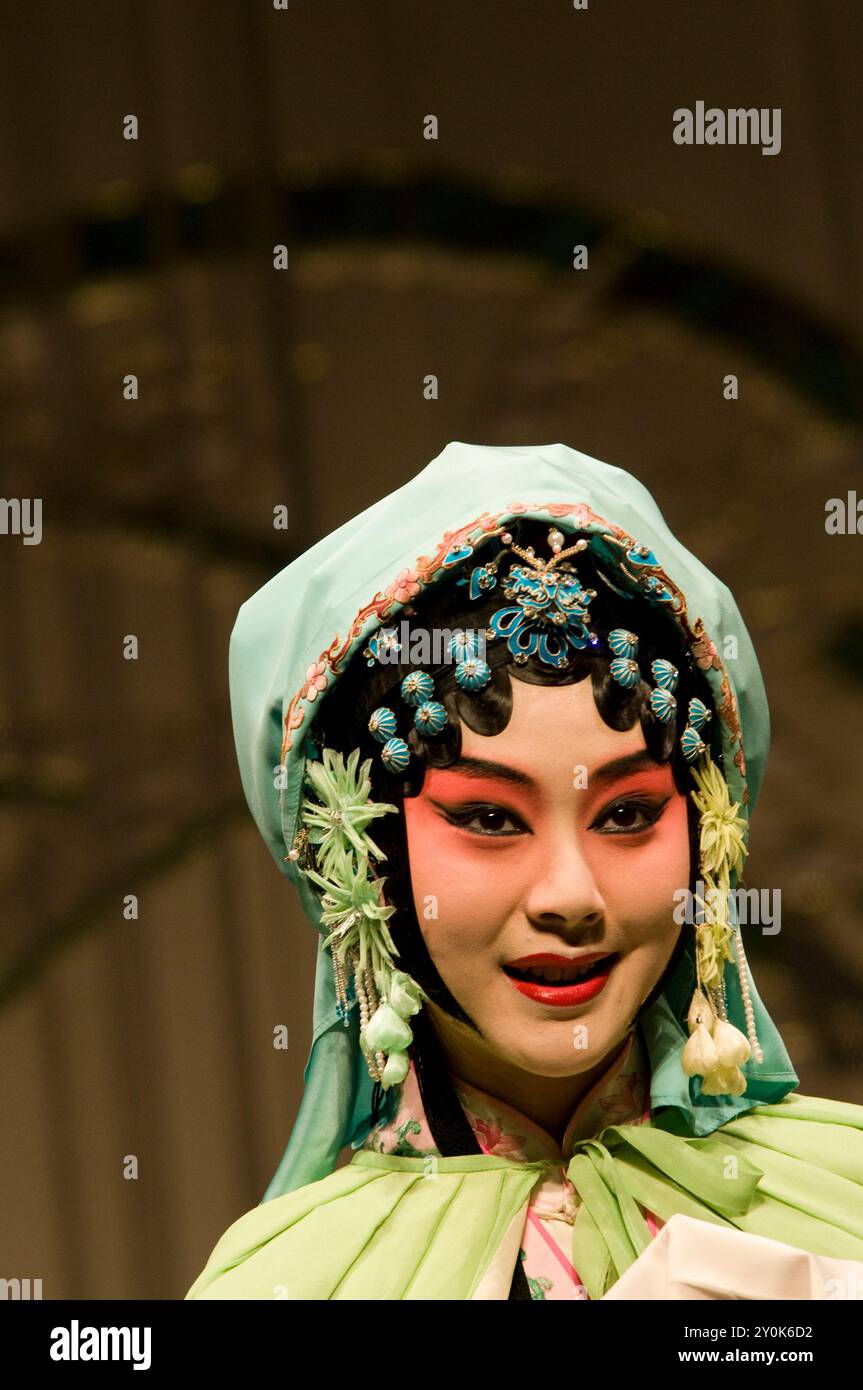 Chinese Kunqu opera performer during the show Stock Photo - Alamy