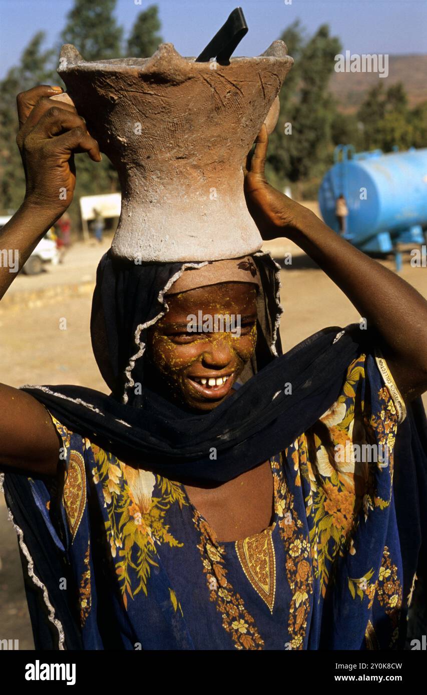 Oromo girl hi-res stock photography and images - Alamy