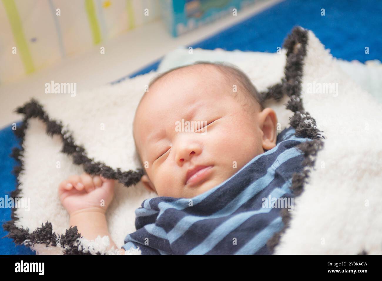 Japanese sleeping hi-res stock photography and images - Alamy