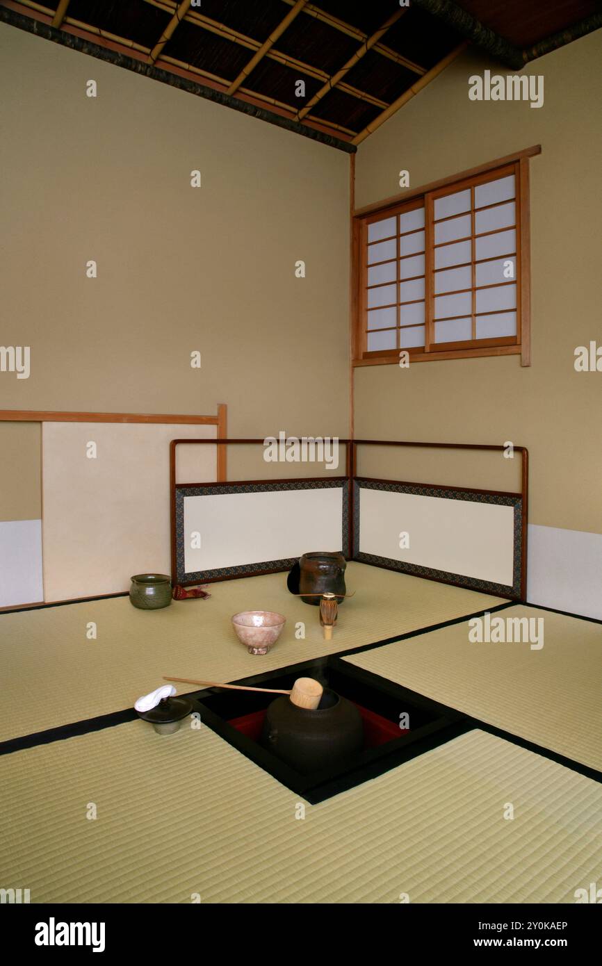 Teaware that were placed in the chashitsu Stock Photo - Alamy