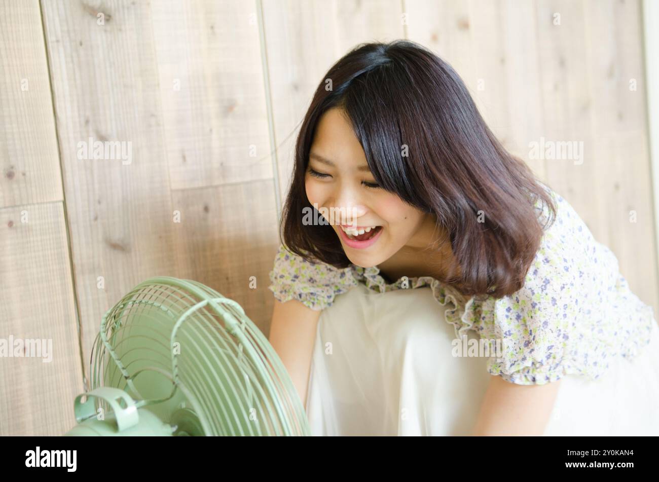 Speaking japanese select hi-res stock photography and images - Alamy