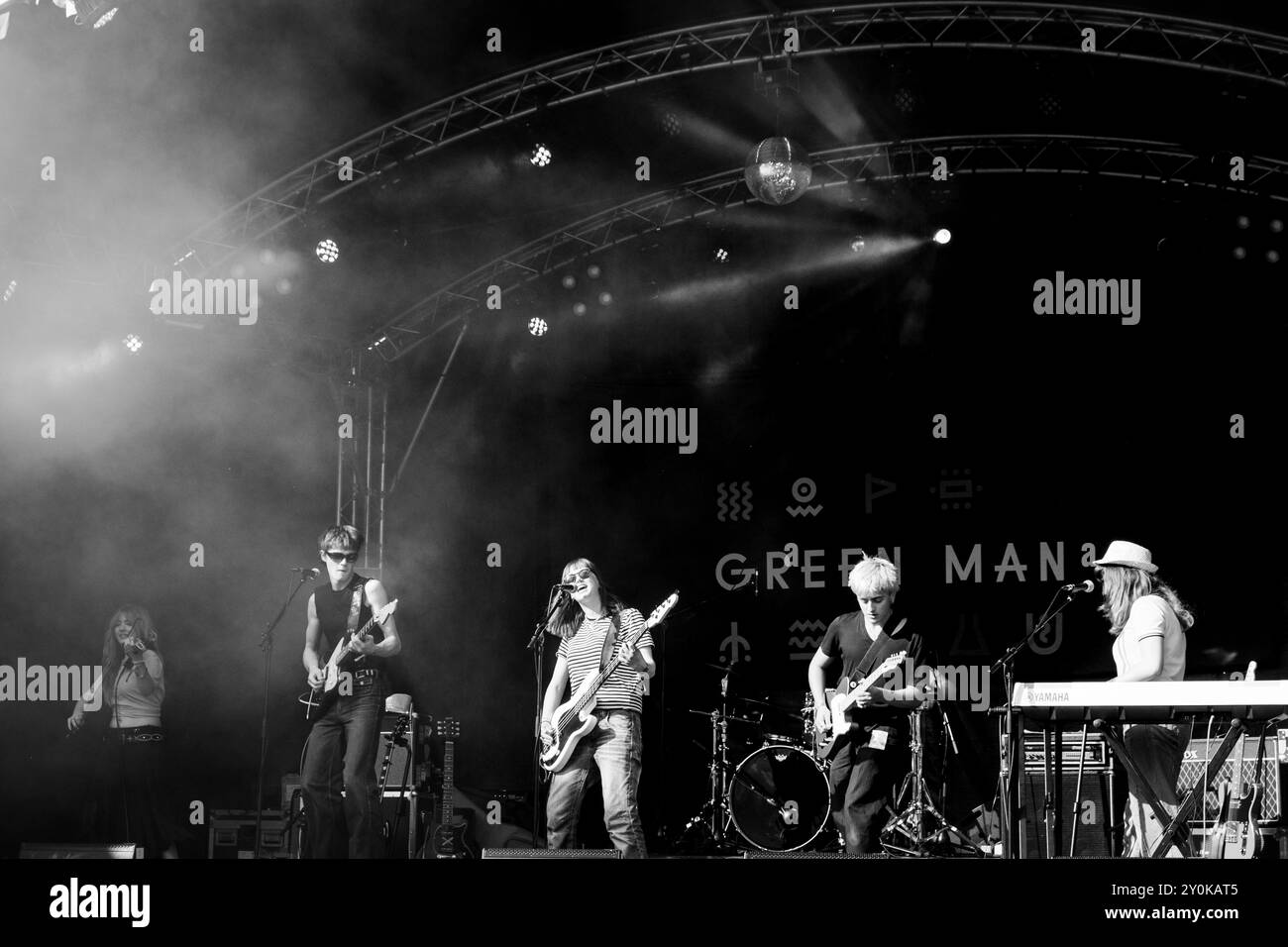 MAN/WOMAN/CHAINSAW, CONCERT, 2024: The band Man/Woman/Chainsaw play the ...