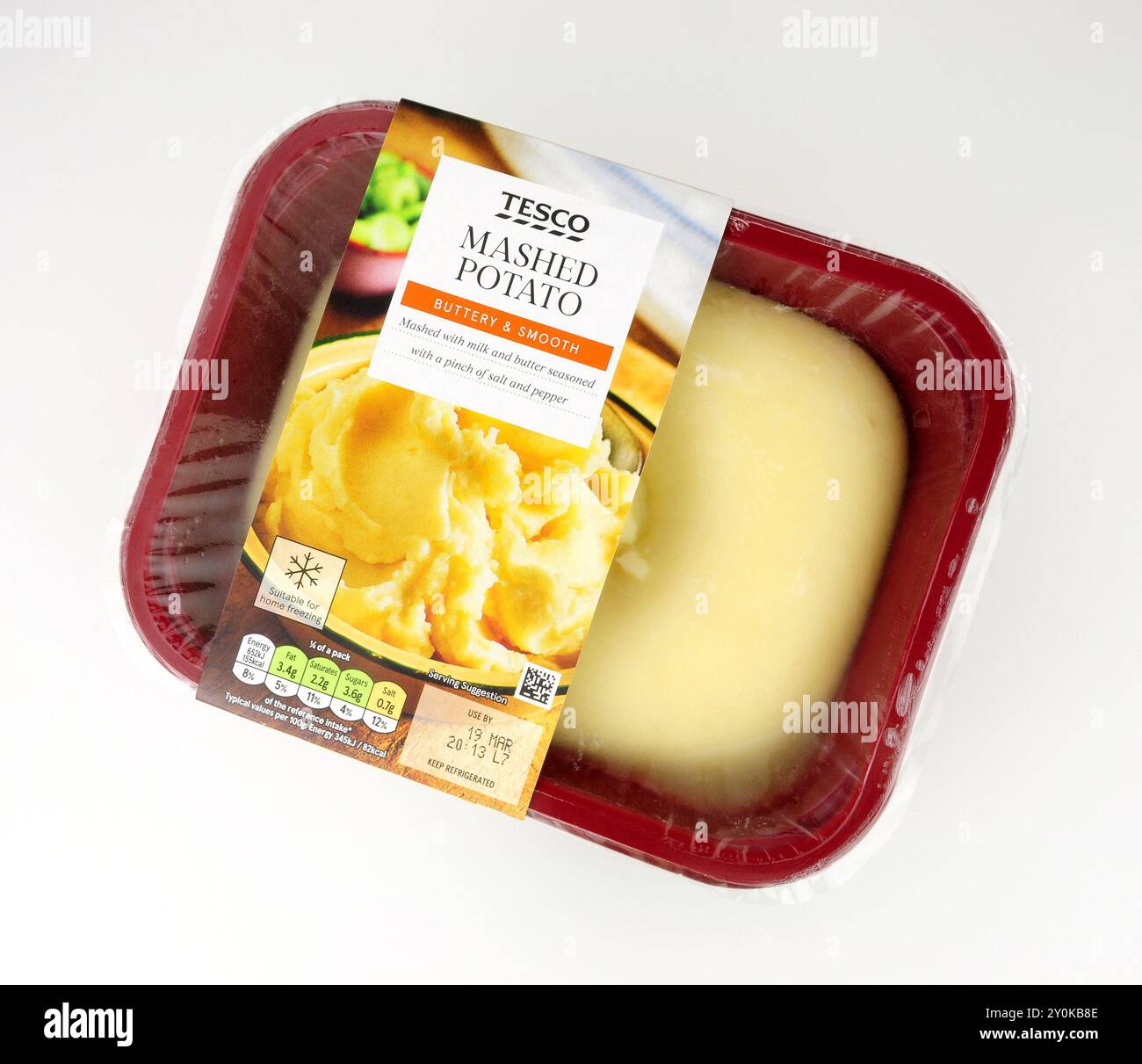 Tesco supermarket mashed potato with milk and butter pack Stock Photo ...