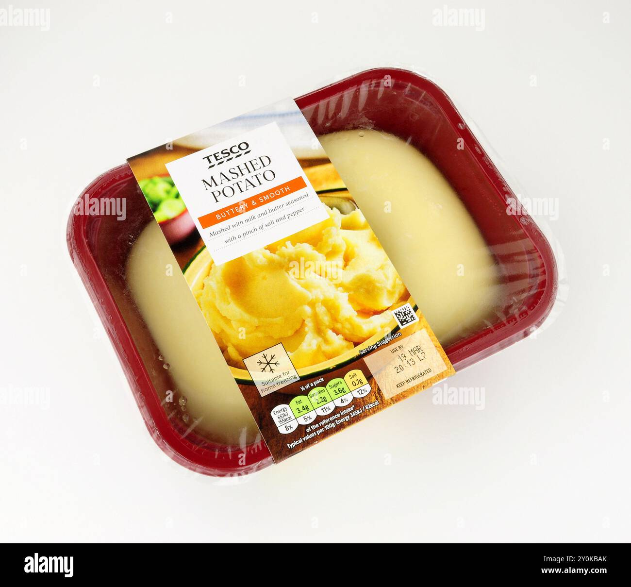 Tesco supermarket mashed potato with milk and butter pack Stock Photo ...