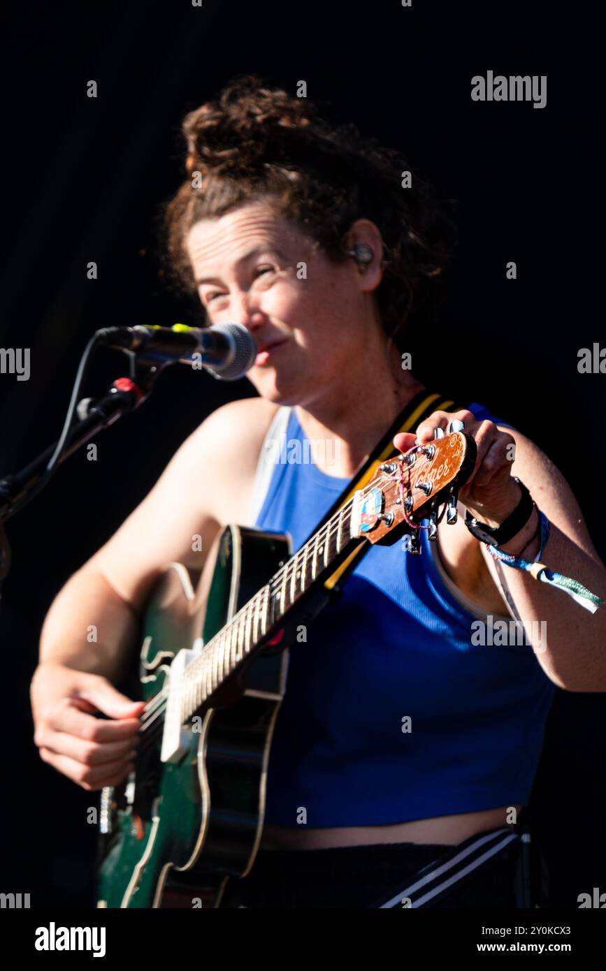 KATE STABLES, THIS IS THE KIT, CONCERT, 2024: Kate Stables the leader ...