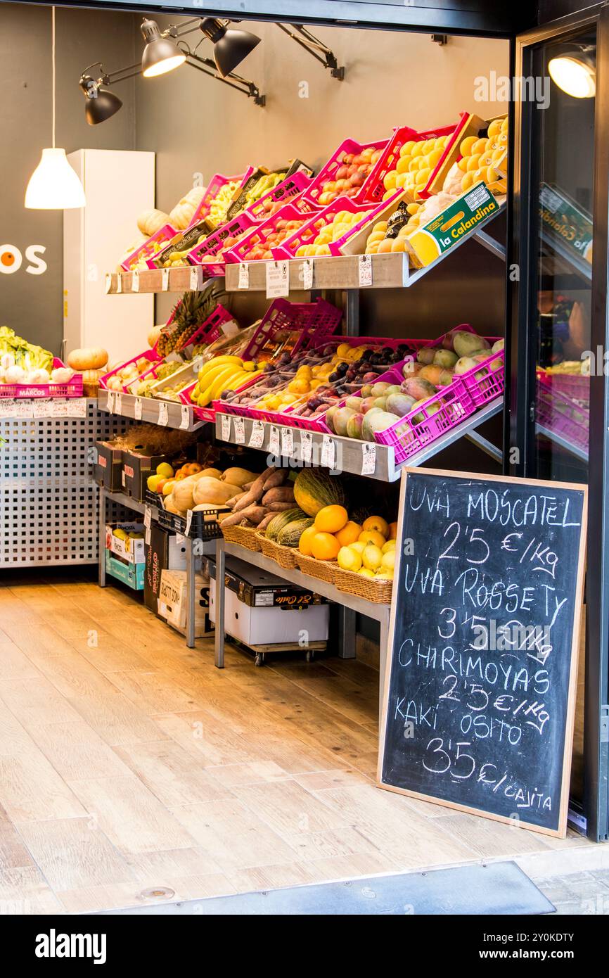 Downtown valencia hi-res stock photography and images - Alamy