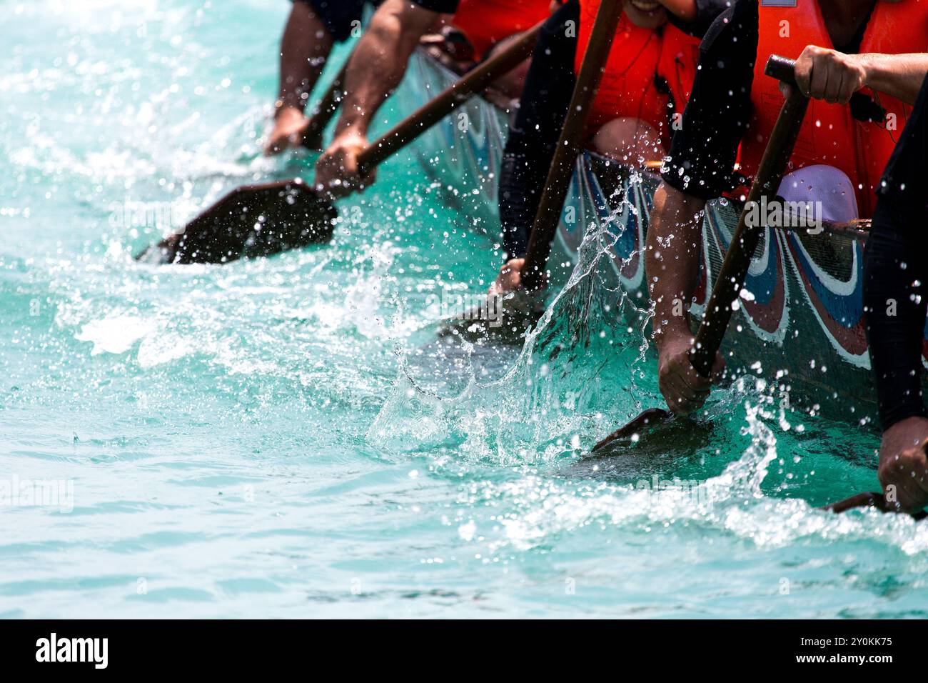 Okinawa dragon boat race Stock Photo - Alamy