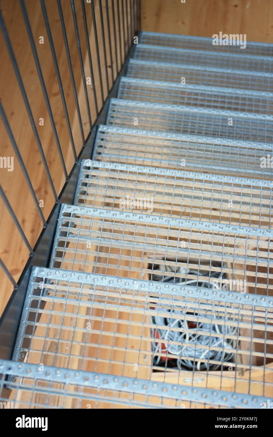Mesh stairs hi-res stock photography and images - Alamy