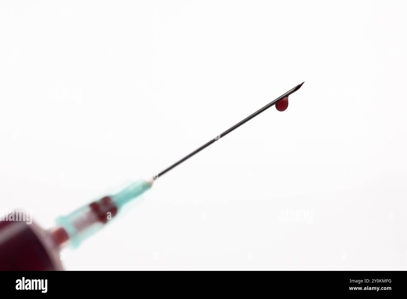 Medical needle hi-res stock photography and images - Alamy