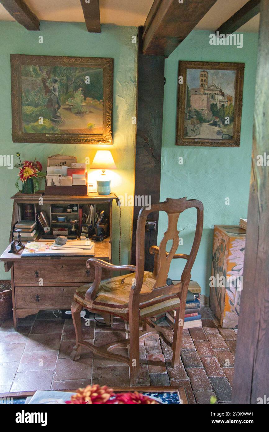 Monk`s House, Rodmell, East Sussex, home of Leonard and Virginia Woolf ...