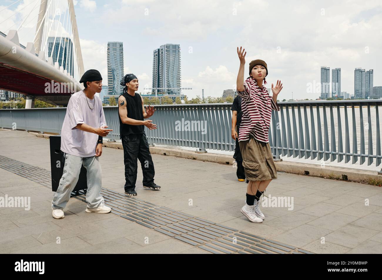 Dynamic waterfront activity hi-res stock photography and images - Alamy