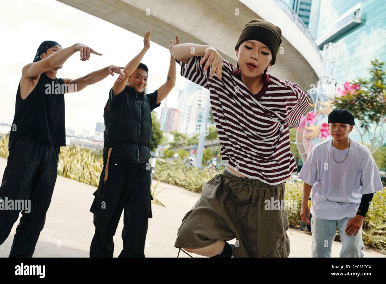 Asian dance coordination hi-res stock photography and images - Alamy