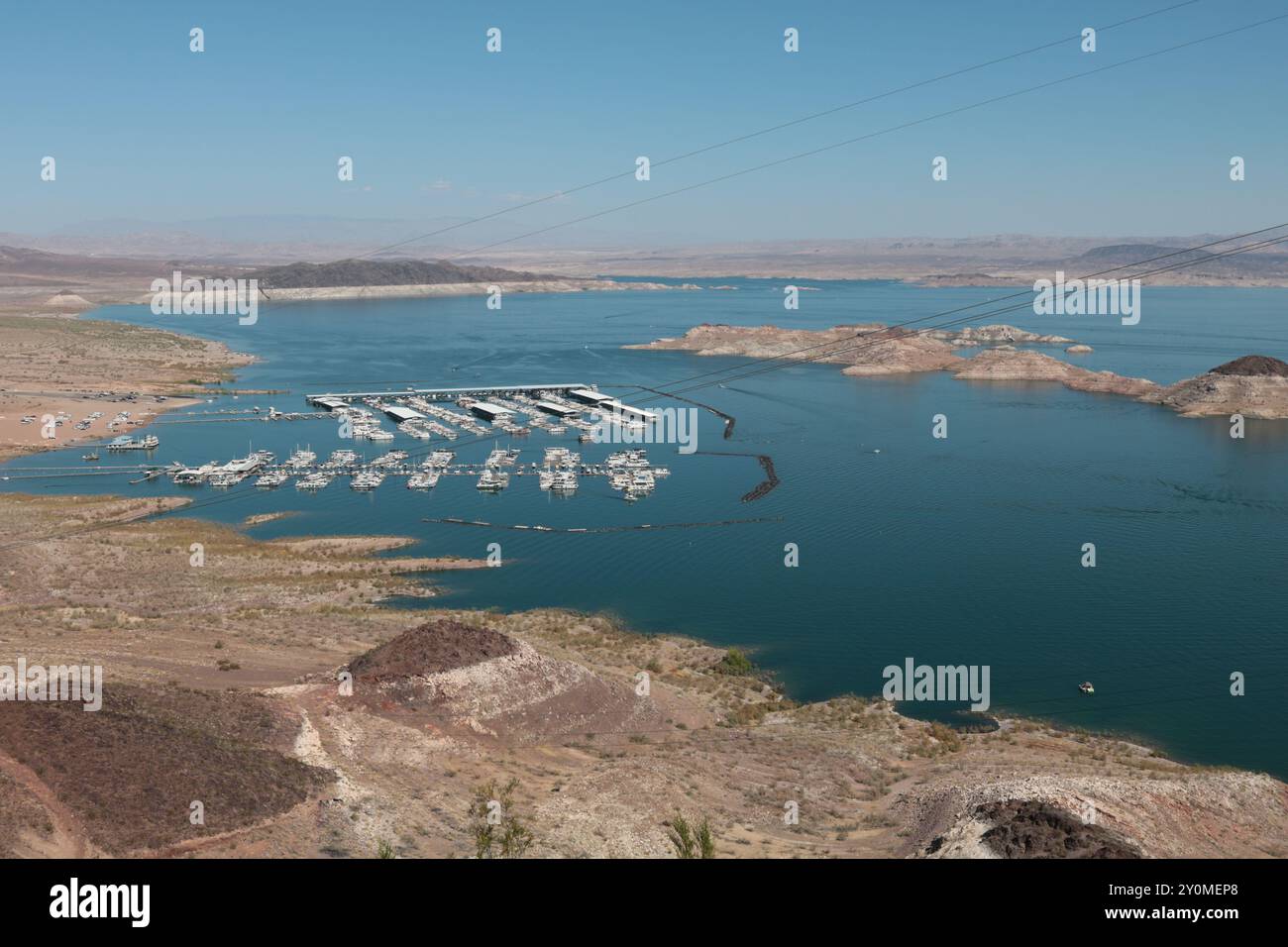 A panoramic view of Lake Mead and the sporting boat docks Stock Photo ...
