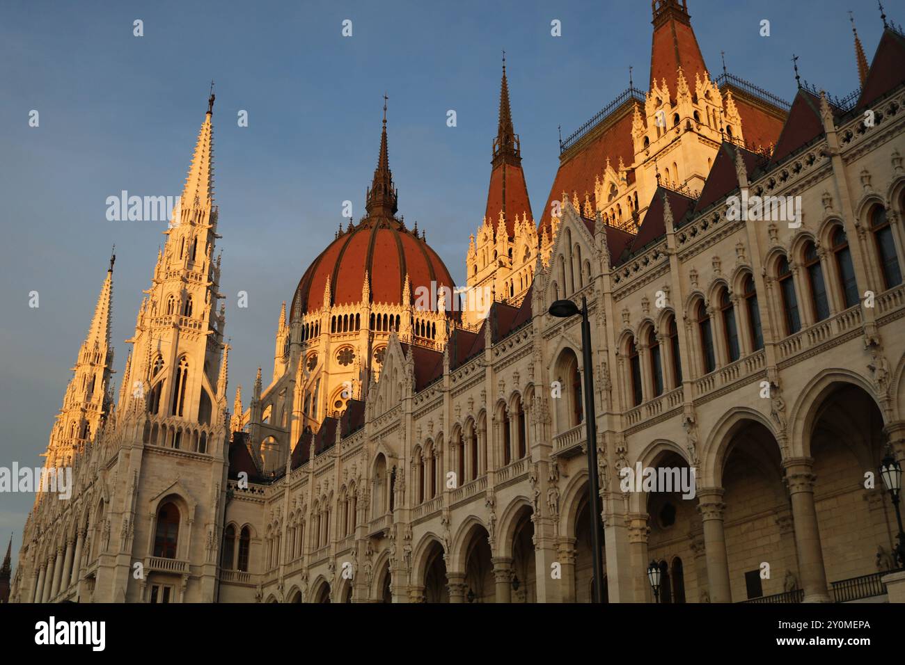 Corner of parliament building hi-res stock photography and images - Alamy